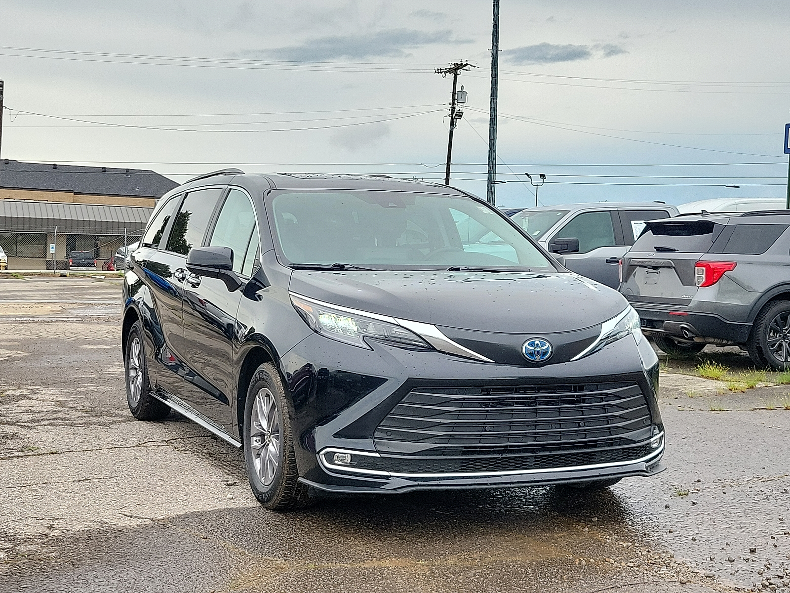 2024 Toyota Sienna | Star Shopper NWA