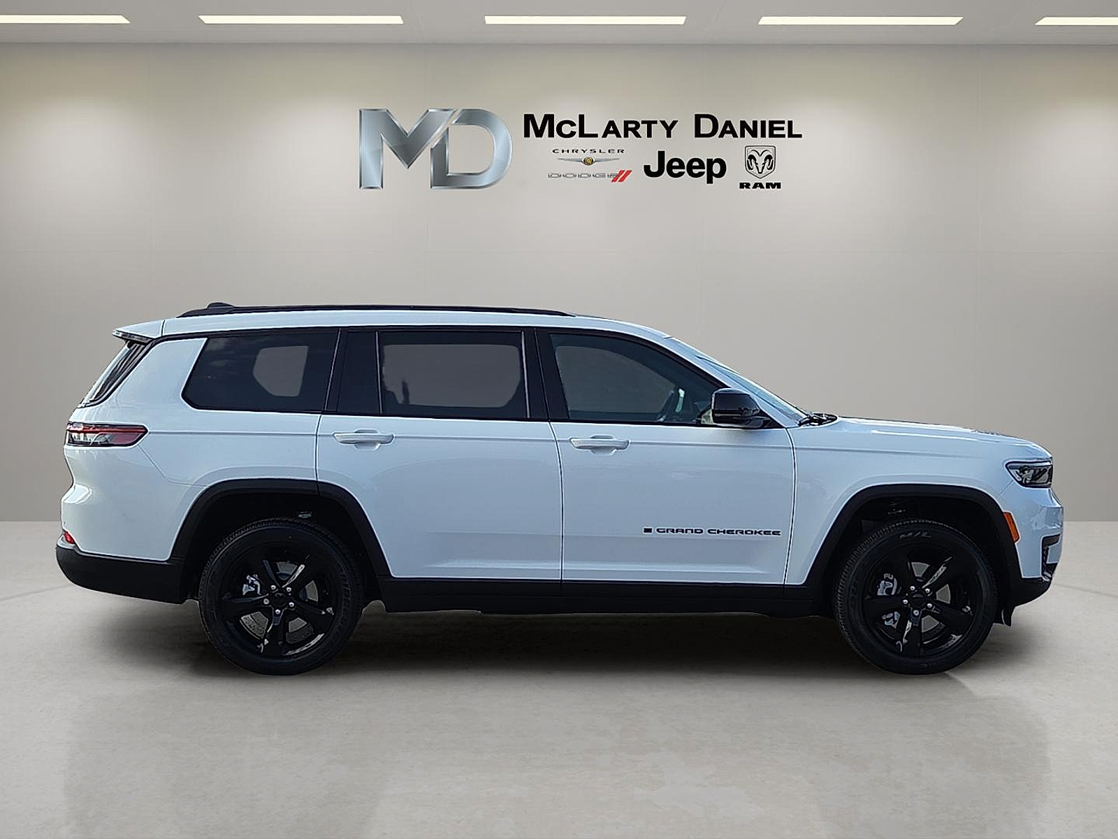2025 Jeep Grand Cherokee L | Star Shopper NWA