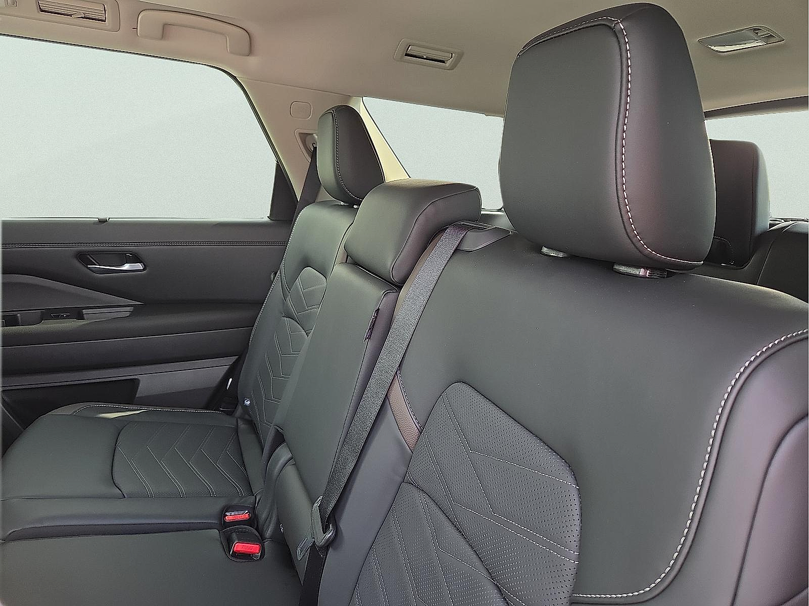 2025 Nissan Pathfinder | Star Shopper NWA