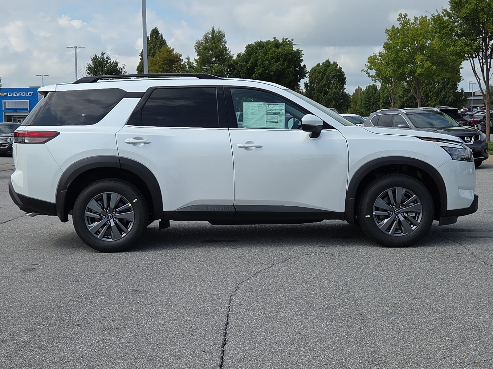 2025 Nissan Pathfinder | Star Shopper NWA