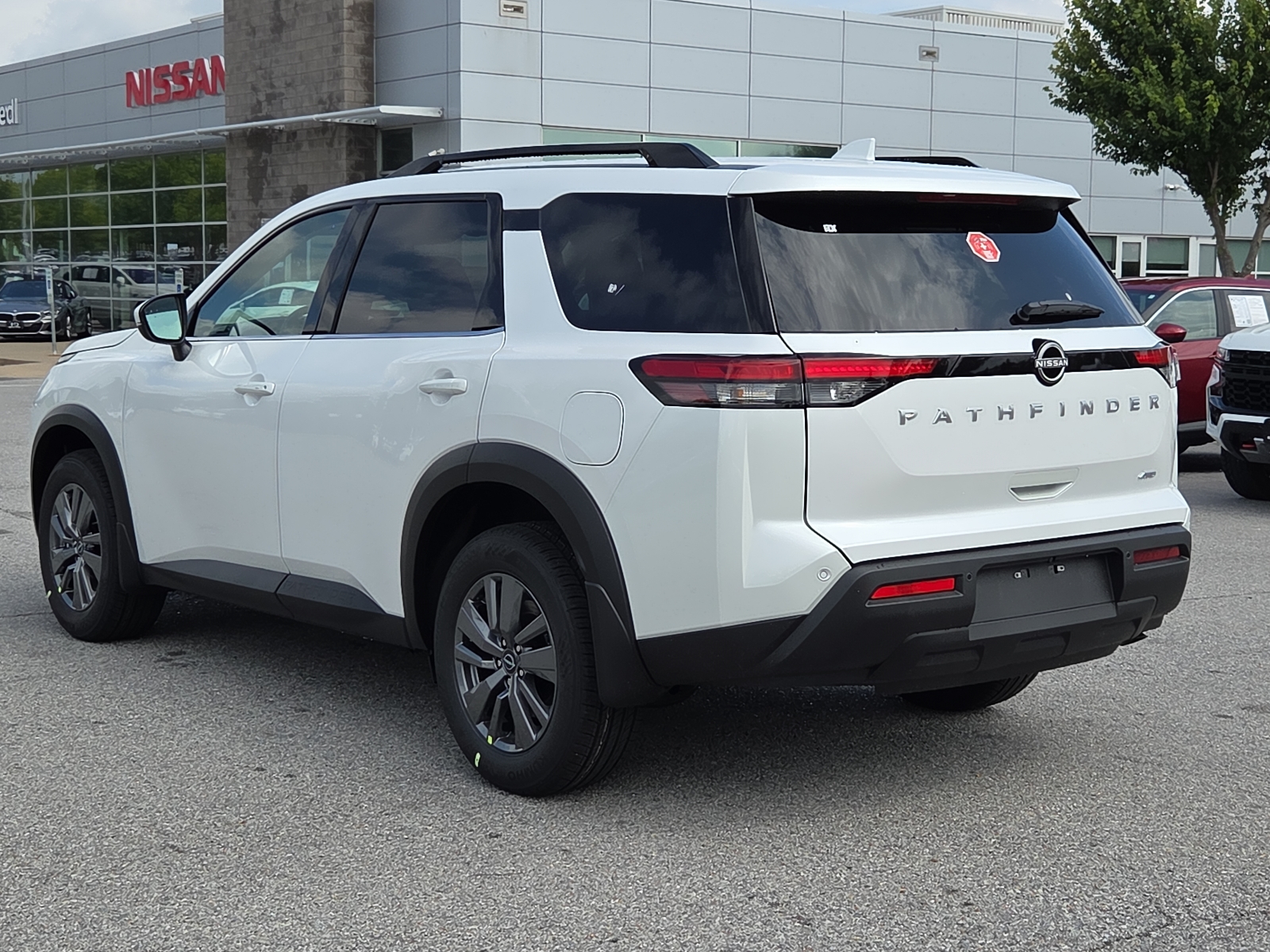 2025 Nissan Pathfinder | Star Shopper NWA
